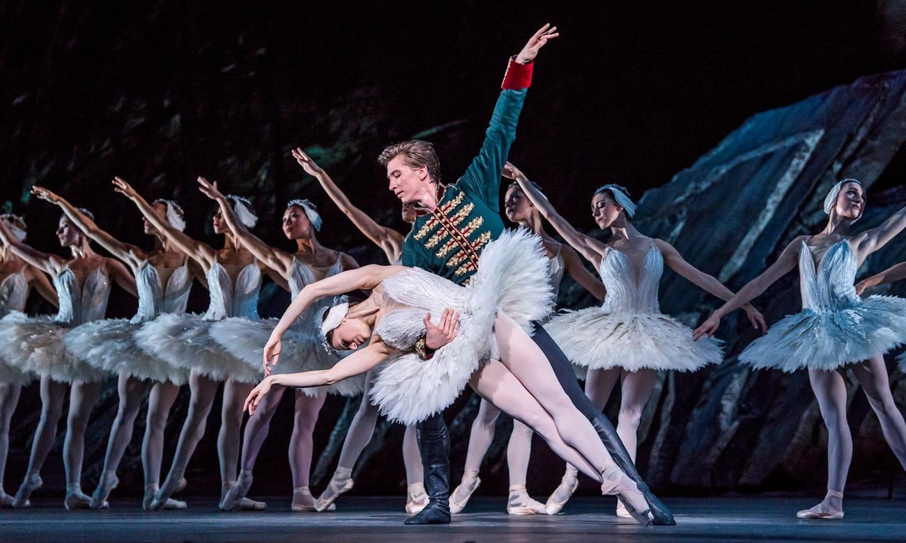 Okázalé Labutí jezero Královského baletu v Londýně - Taneční aktuality